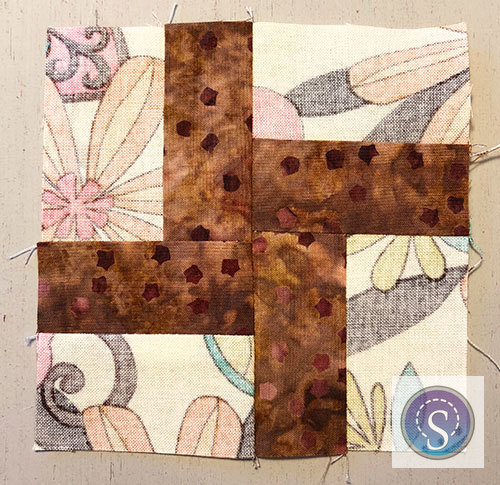 Using Large-Scale Fabrics in Patchwork - HQ Stitch